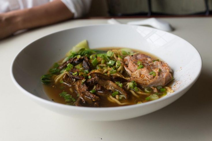 Saimin, Hawaii's Noodle Soup - Onolicious Hawaiʻi