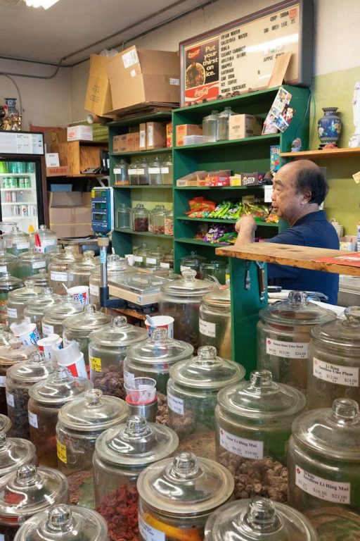 Crack Seed Store (Oahu) - Onolicious Hawaiʻi