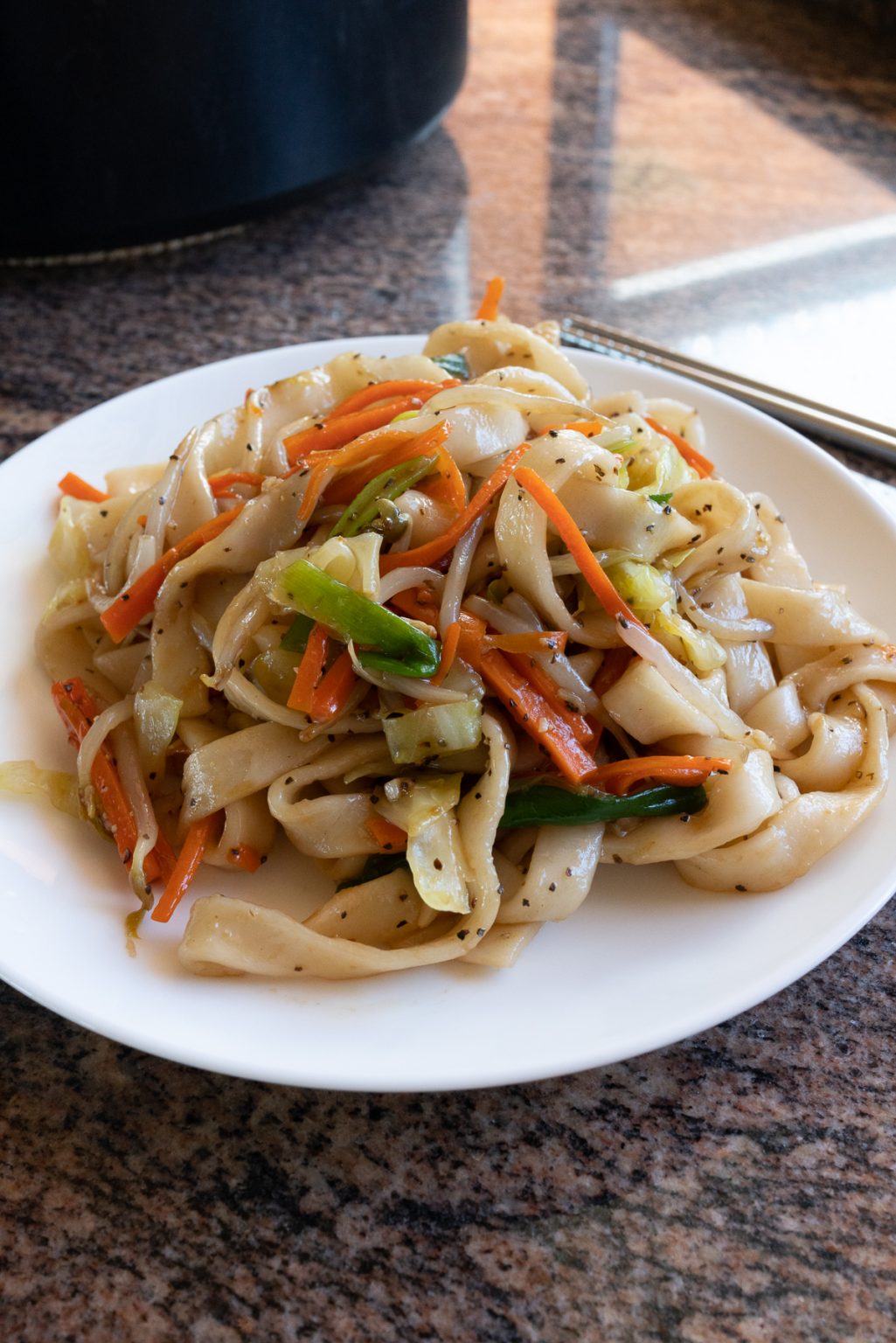 Hawaii's Local-Style Chow Fun - Onolicious Hawaiʻi