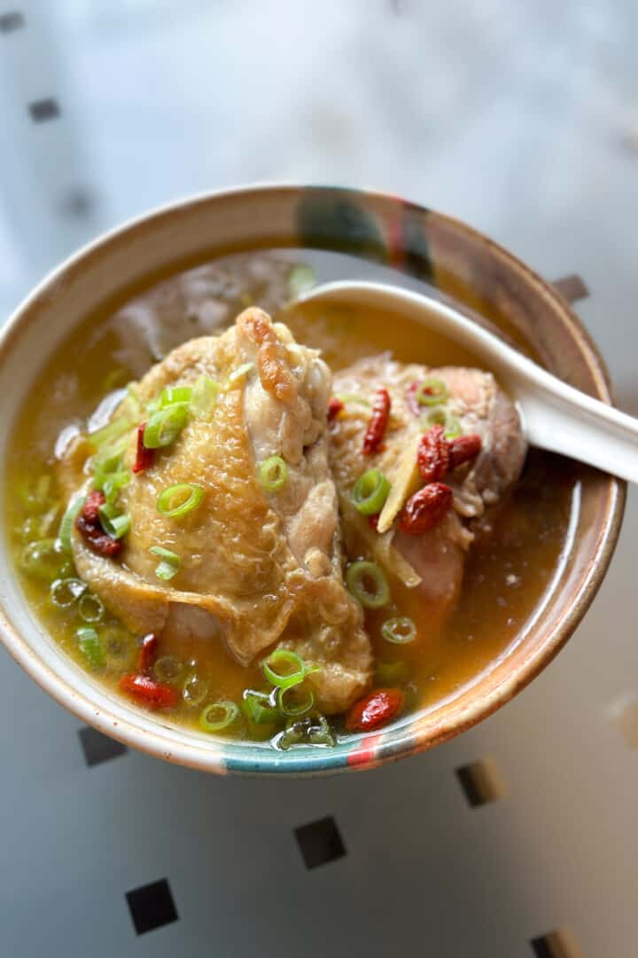 Sesame Oil Chicken Soup - Onolicious Hawaiʻi