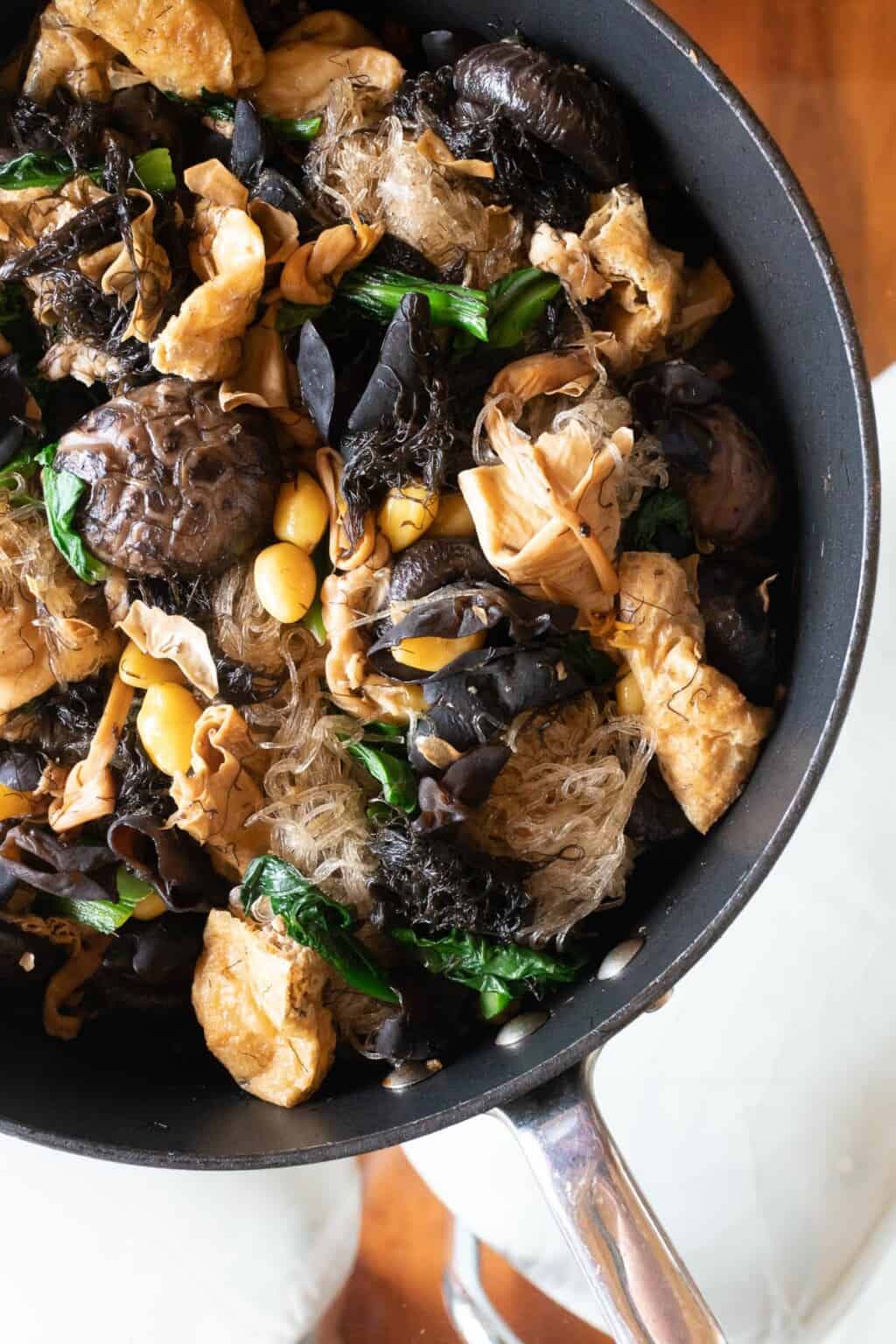 Buddha's Delight (Lo Han Jai) - Onolicious Hawaiʻi