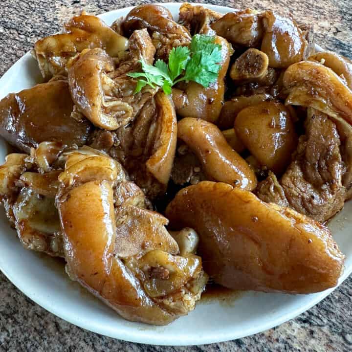 Braised Pigs Trotters - Onolicious Hawaiʻi