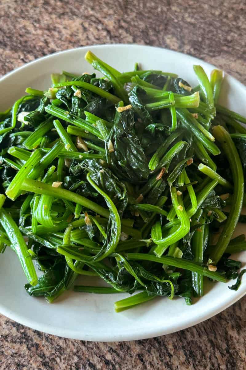 Taiwan Spinach - Onolicious Hawaiʻi