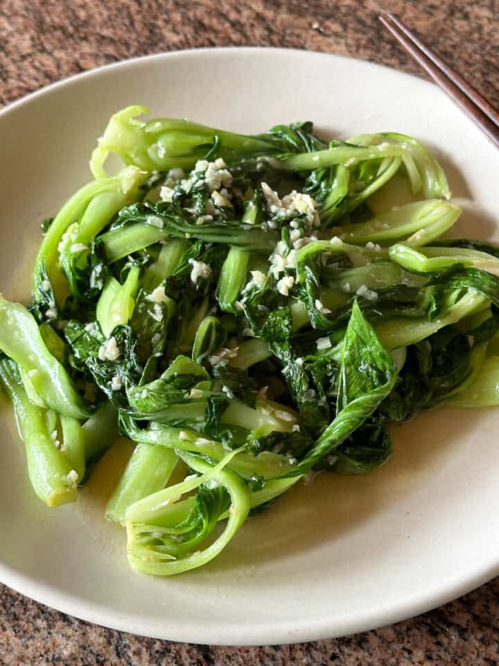 Garlic and Fish Sauce Ong Choy - Onolicious Hawaiʻi