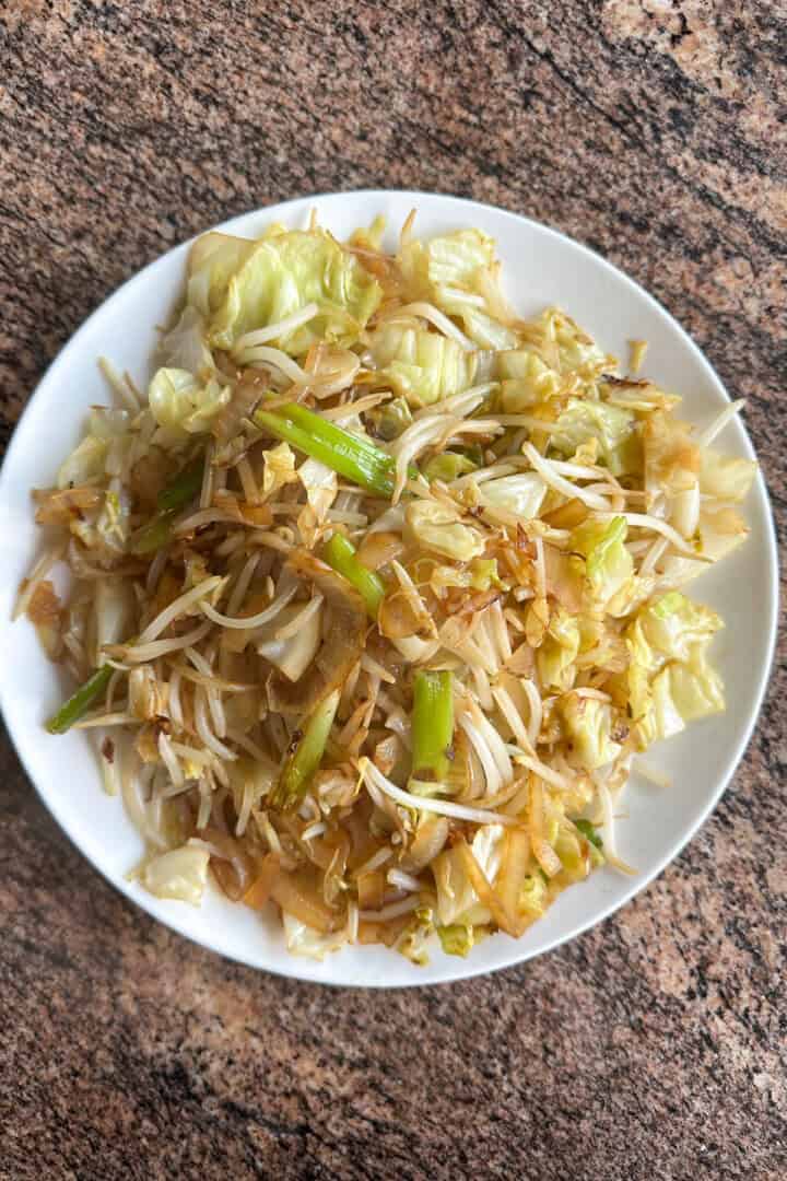 Char Siu Chow Mein - Onolicious Hawaiʻi