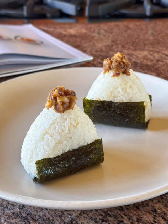 Kombu Onigiri / Musubi - Onolicious Hawaiʻi