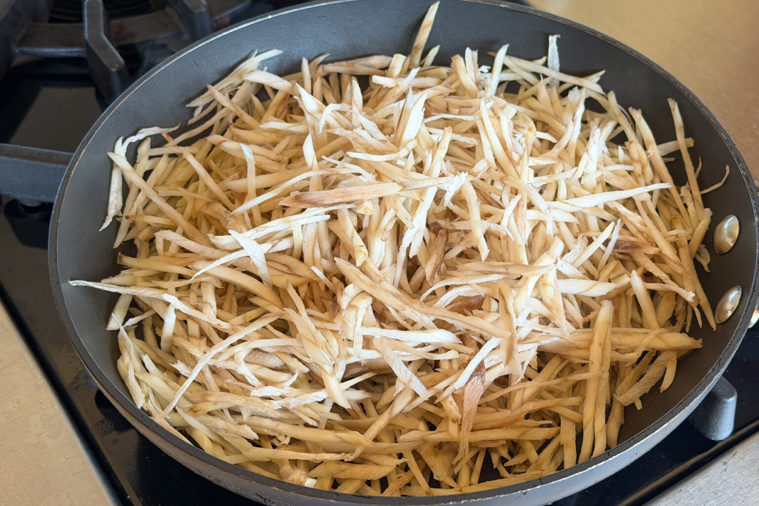 Kinpira Gobo - Onolicious Hawaiʻi